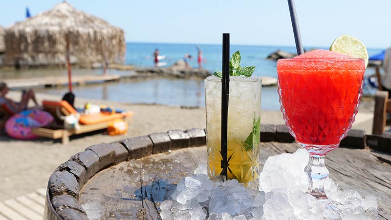 Beach Bar – Oasis Beach Kallithea